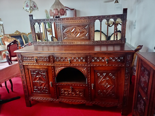 Vitrinen Schränke Kommoden - Royal Classics Stilmöbel