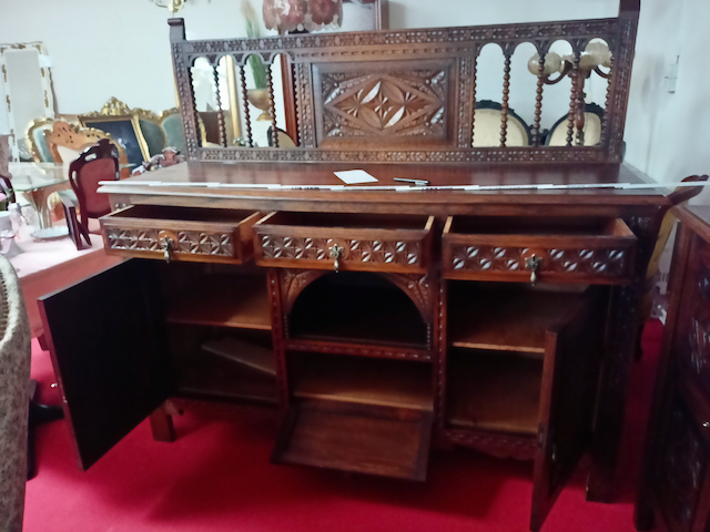 Vitrinen Schränke Kommoden - Royal Classics Stilmöbel